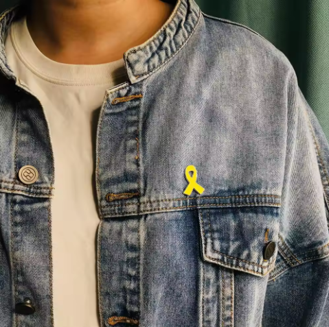 ''Bring Them Home NOW'' Yellow Ribbon Hostage Pin